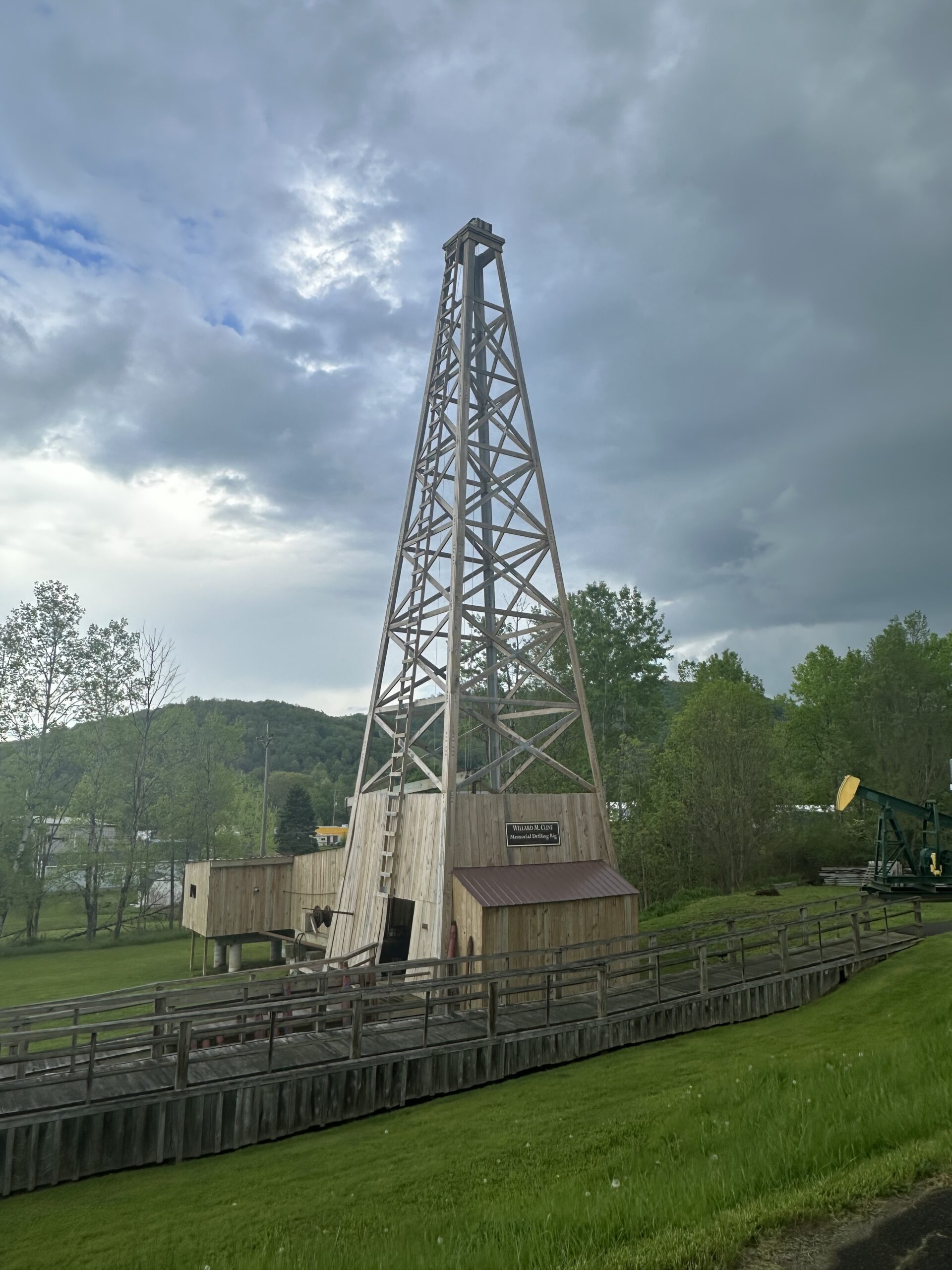 Peak US Oil Reveals The True Hoax of the US Shale Revolution - Oilfield ...